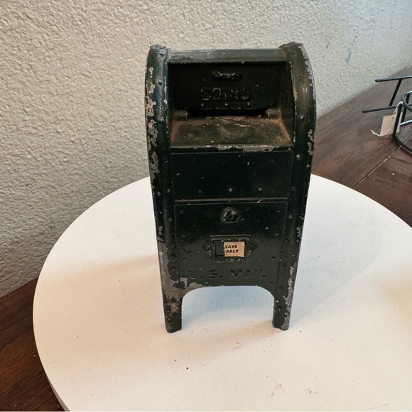 Accents | 192 Mini Us Mail Cast Iron Coin Bankgreen Mailboxearly 20th ...